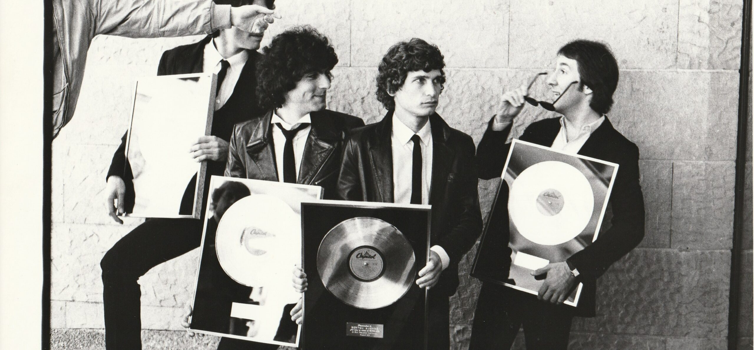 The Knack_20211223_0001 (2) – Roadrunnertwice